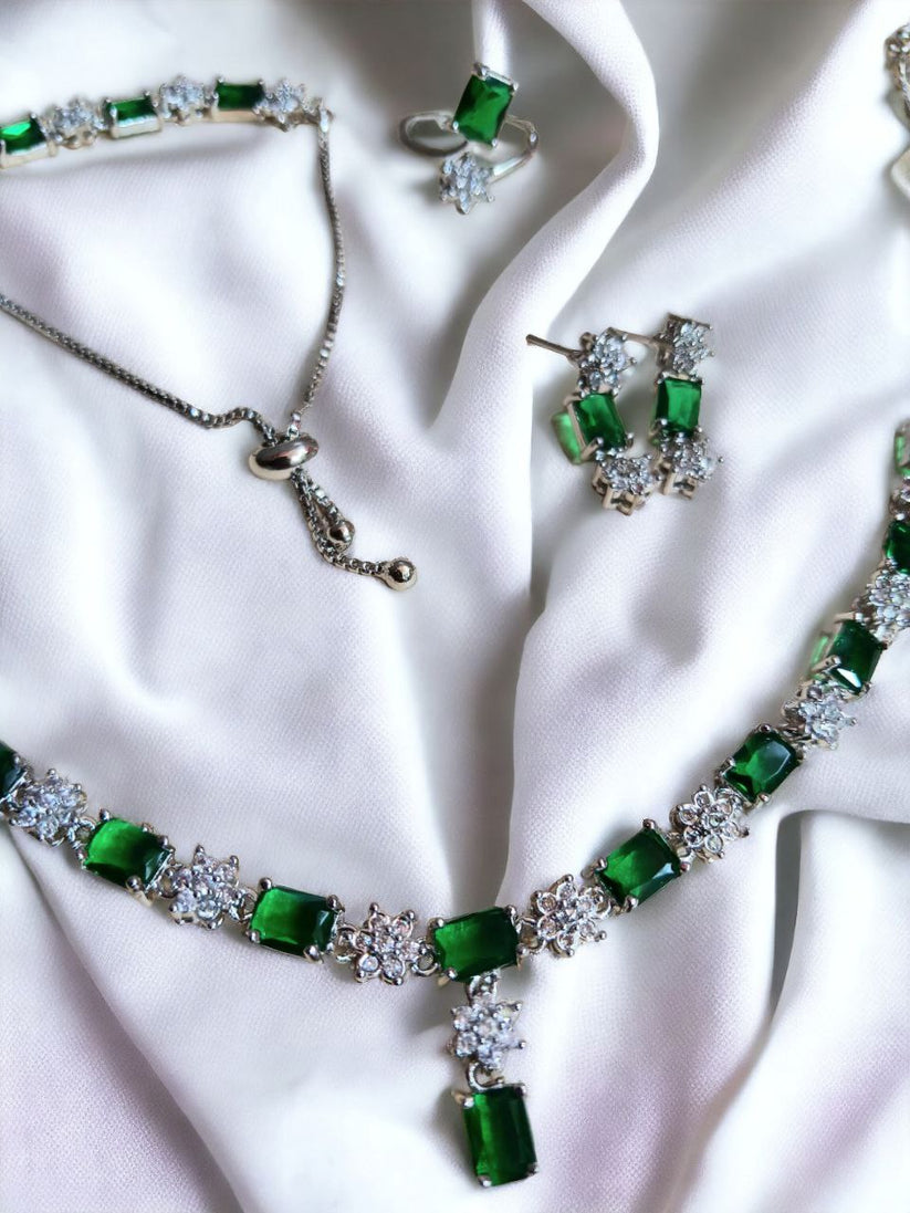 Emma AD Necklace – Diamond Drops