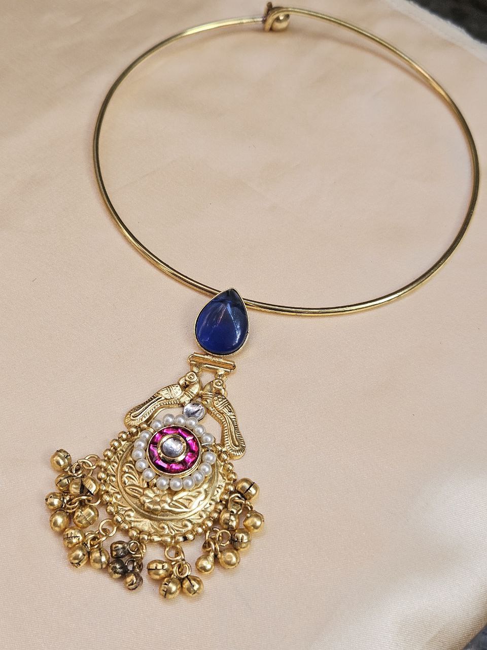 Vaishnavi Brass Peacock Hasli – Diamond Drops